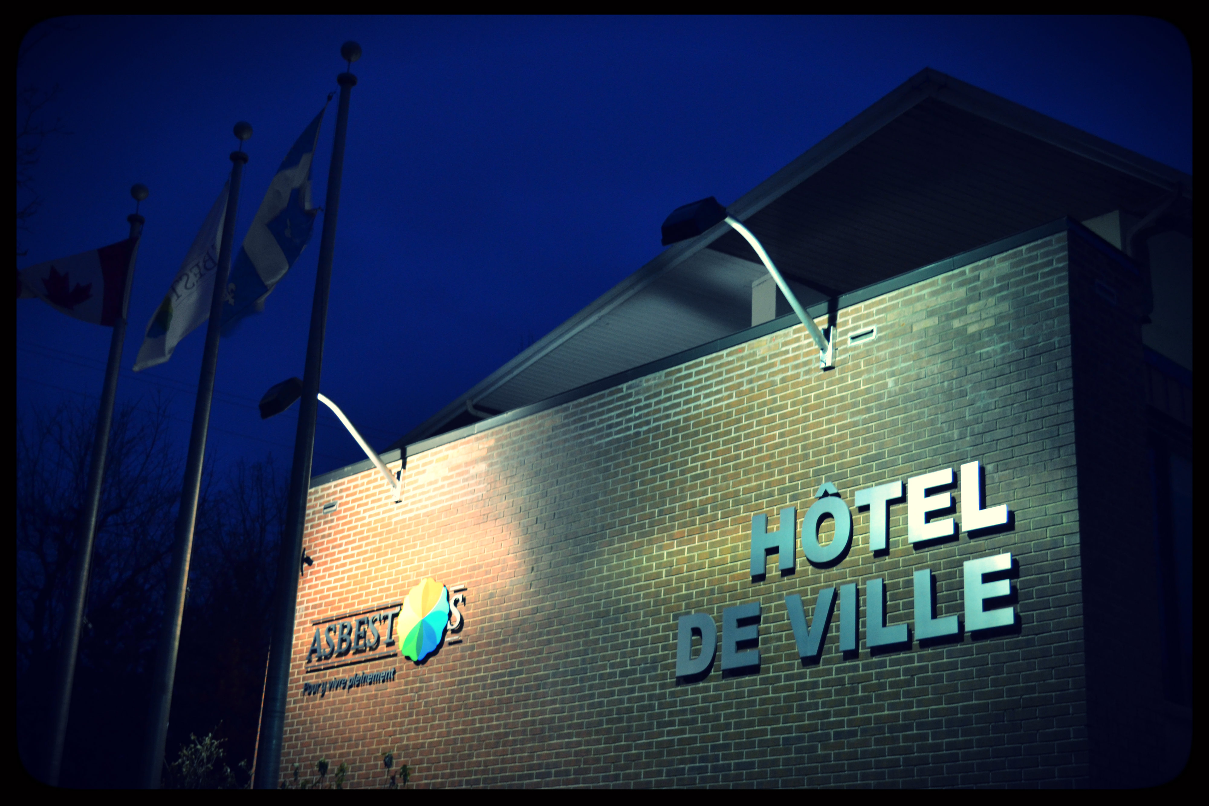 Asbestos en images - URBANIA