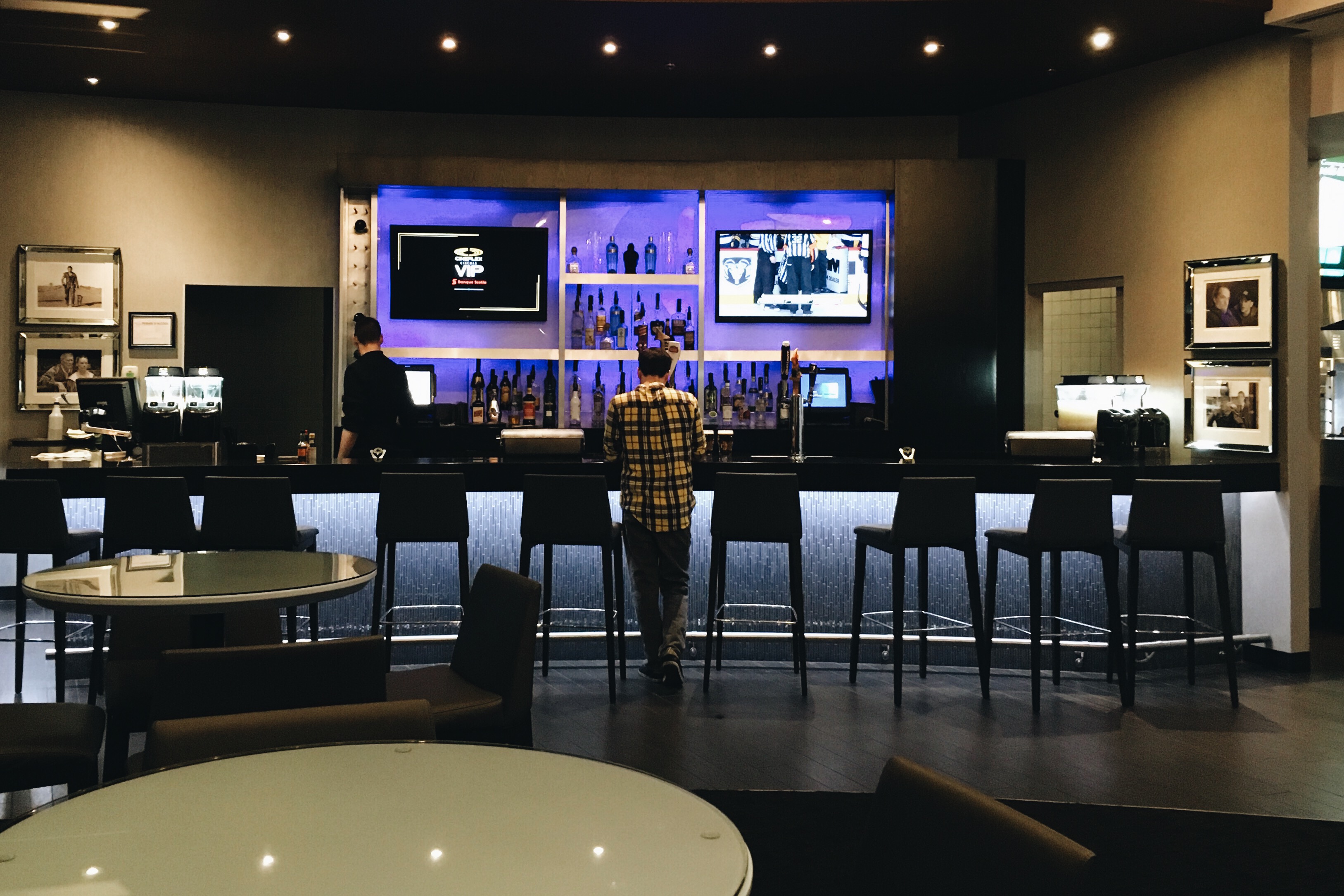 Cinéma VIP & Chill - URBANIA